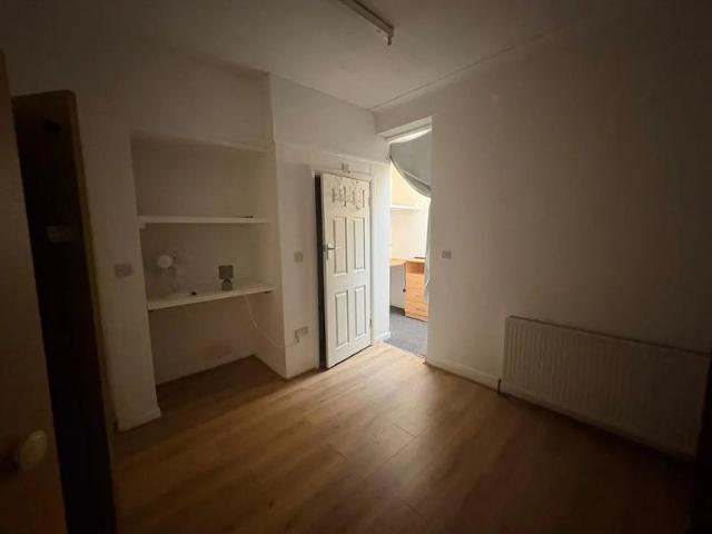 Ensuite/Double Rooms Available 6 Bed HMO