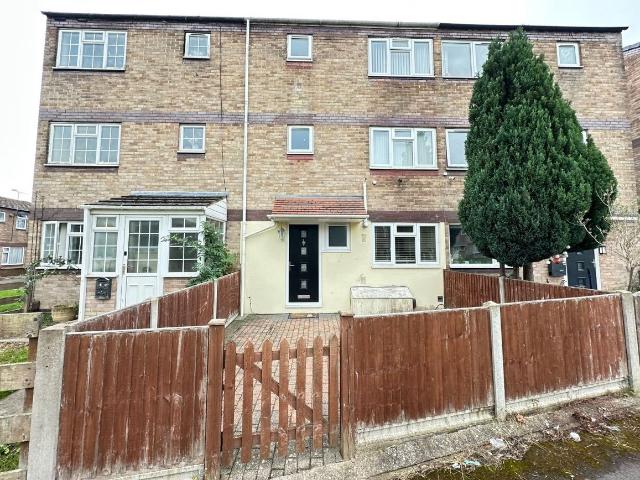 Ens 1, 49 Trident Drive, Houghton Regis, Dunstable, Bedfordshire LU5, Room to rent, £650 pcm | PrimeLocation