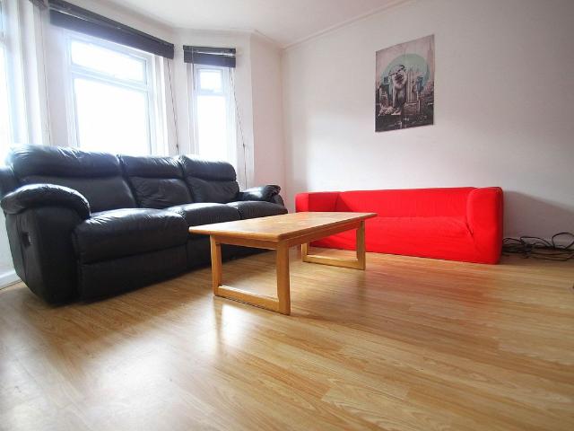 Ensbury Park Road, Bournemouth BH9, 4 bed property to rent, £1,900 pcm | PrimeLocation