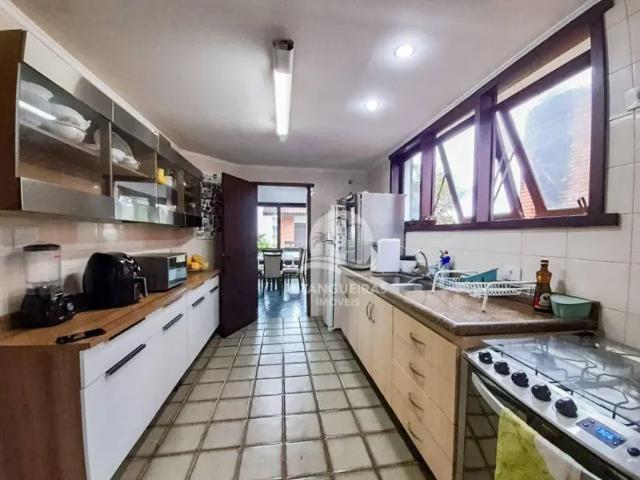 Enseada Casa em Condomínio fechado 310 m² de área construída Lazer