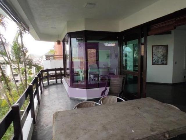 Enseada. Linda casa