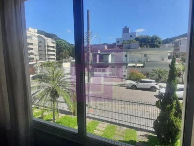 Enseada 400 metros do Mar !