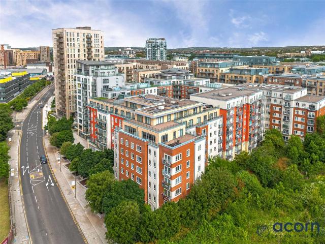 Ensign House, 48 Aerodrome Road NW9 2 bed apartment to rent £2,200 pcm £508 pw