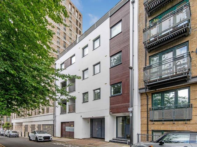 Ensign Street, Wapping E1, 2 bed flat to rent, £3,700 pcm | PrimeLocation