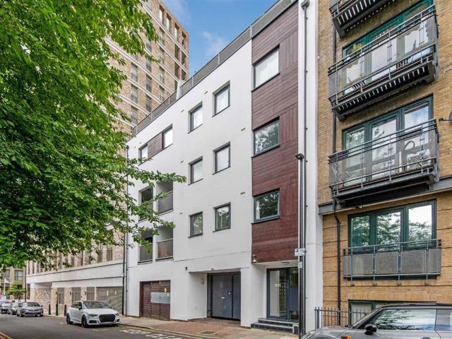 Ensign Street, Wapping E1, 2 bed flat to rent, £3,700 pcm | PrimeLocation