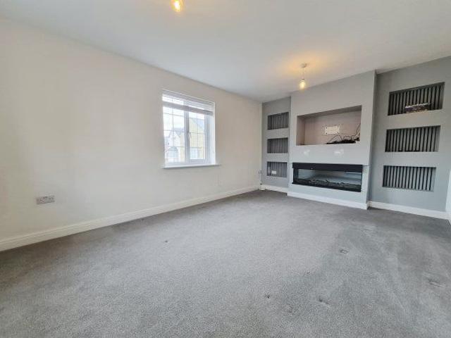 Entwistle Drive, BB2
