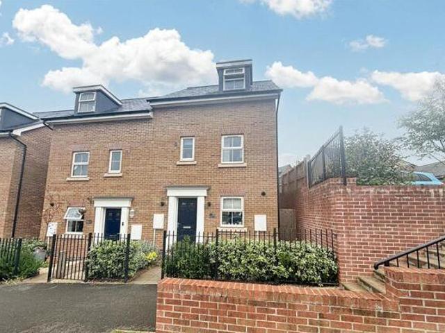 Enterprise Avenue, Tiverton, 4 Bedroom Semi detached