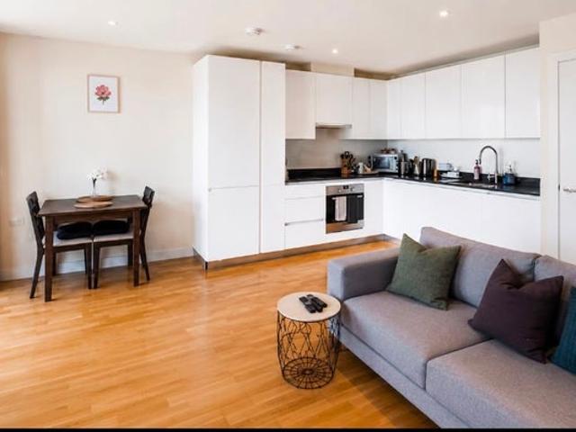 Entire 1 Bed Flat, Olympic Village bills inc