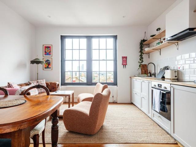 Entire Flat Flexible Serviced Accomodation