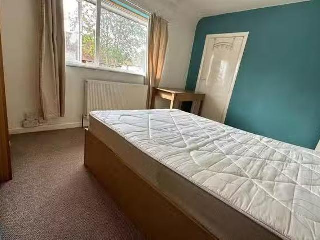 Entire Place·3B2B···19 baslow drive Beeston Entire Place·3B2B·.