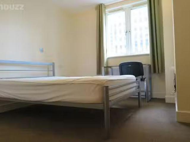 Entire Place·2B1B···11 cutlass court,26 Granville st Entire Pl.