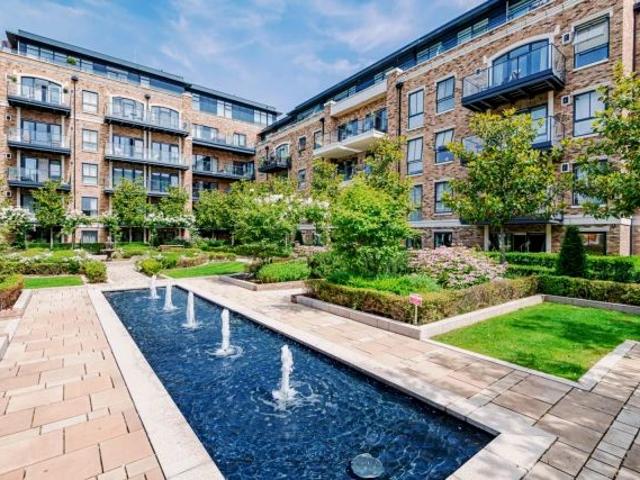 Entire Place·2B2B···Chiswick gate