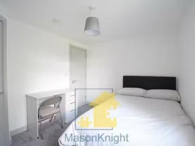 Entire Place·6B6B···5 Florence Building, Selly Oak Bedroom 1