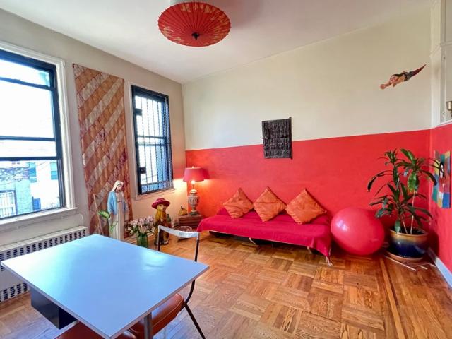 Entire Quiet Williamsburg 1.5BR w/ Office