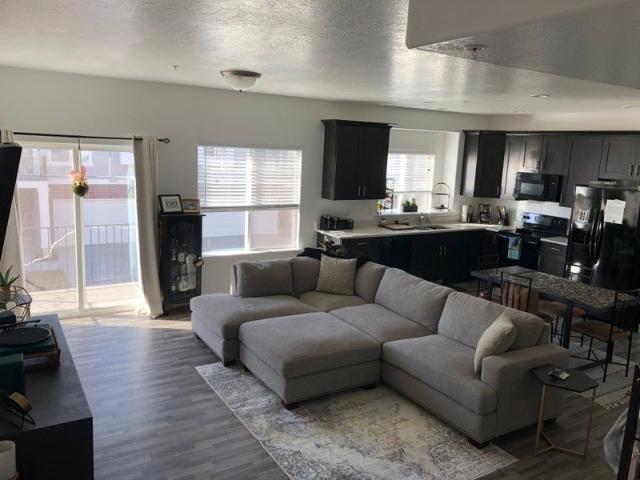 Entire Townhome_Built in 2019