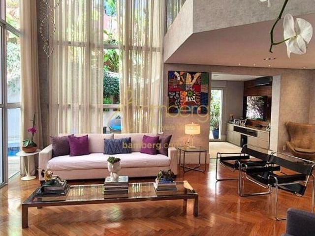 Entrar e morar! Casa Condominio 4 suítes Localização excelente!