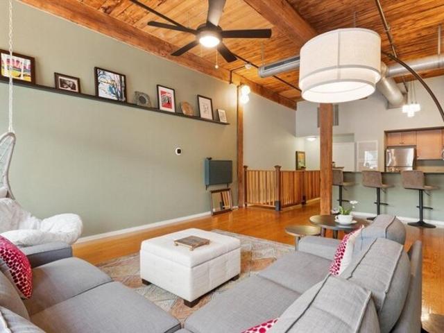 Envelope Ter Unit,worcester, Condo For Sale