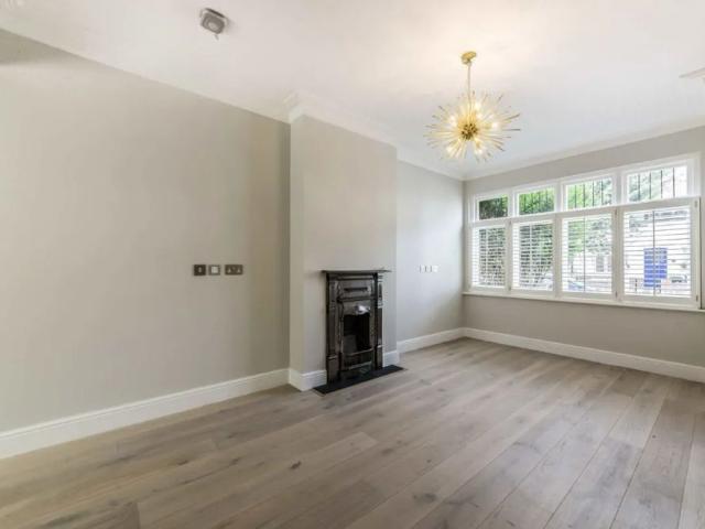 Esmond Road, W4 1JF, London
