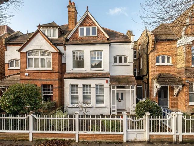Esmond Road, Chiswick W4, 2 bed flat to rent, £3,298 pcm | PrimeLocation