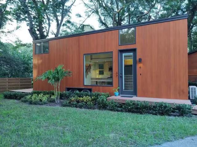 Escape Tampa Bay Extra Tall/Wide Tiny Home 11008 N Us Highw.