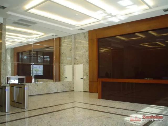 Escritório corporativo de alto padrão com 677 m² privativos, pronto para instalar, 18 vagas