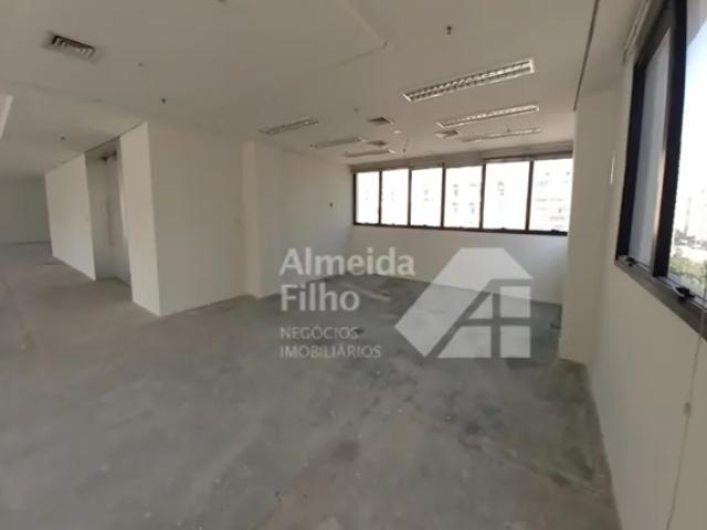 Escritório para aluguel tem 300 metros quadrados Itaim Bibi