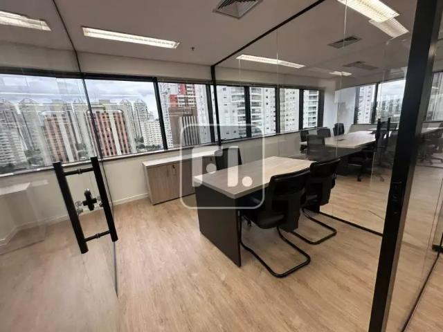 Escritório para aluguel e venda possui 214 metros quadrados em Cidade Monções São Paulo SP