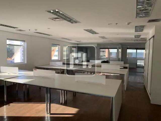 Escritório para aluguel possui 240 metros quadrados em Vila Olímpia São Paulo SP