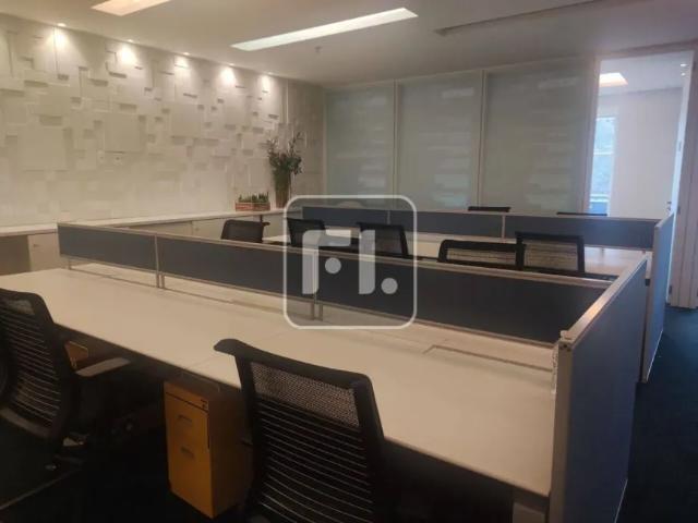 Escritório para aluguel possui 310 metros quadrados em Bela Vista São Paulo SP