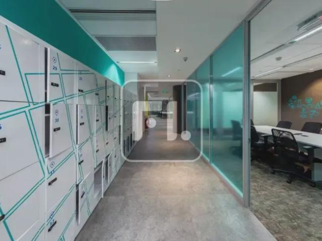 Escritório para aluguel possui 429 metros quadrados