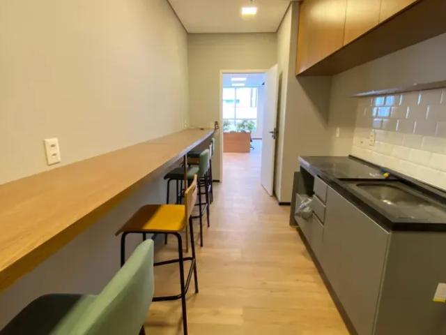 Escritório Corporativo com 250m² | 42 Posições de Trabalho