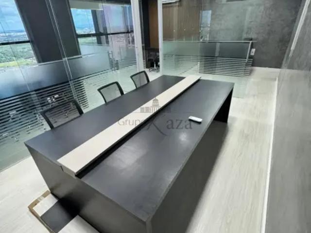 Escritório para aluguel tem 56 metros quadrados com 1 quarto