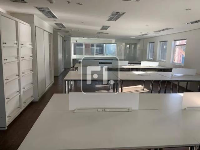 Escritório para aluguel possui 165 metros quadrados em Vila Nova Conceição São Paulo SP