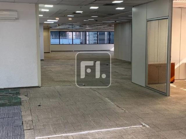 Escritório para aluguel possui 295 metros quadrados em Vila Olímpia São Paulo SP