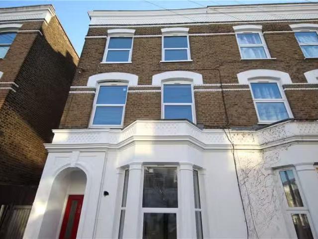 Esinteraction Road, Acton, W3 9JA