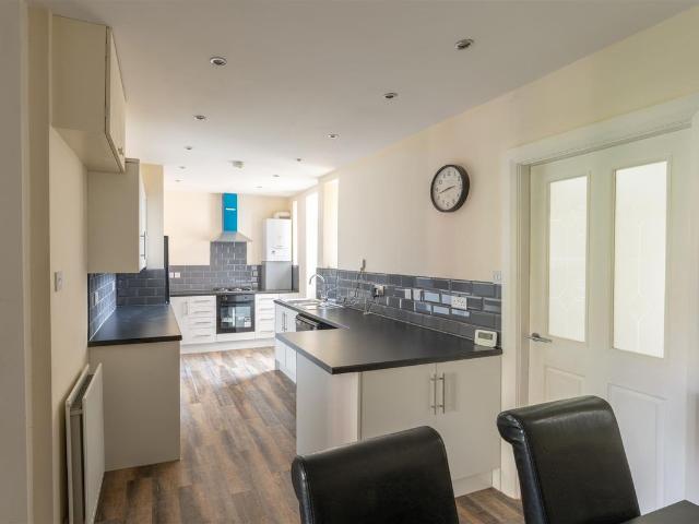 Eskdale Mansions, Eskdale Terrace, Jesmond NE2, 3 bed flat to rent, £1,300 pcm | PrimeLocation