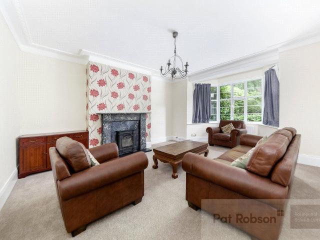 Eskdale Mansions, Eskdale Terrace, Jesmond, Newcastle Upon Tyne NE2, 3 bed flat to rent, £1,400 pcm | PrimeLocation