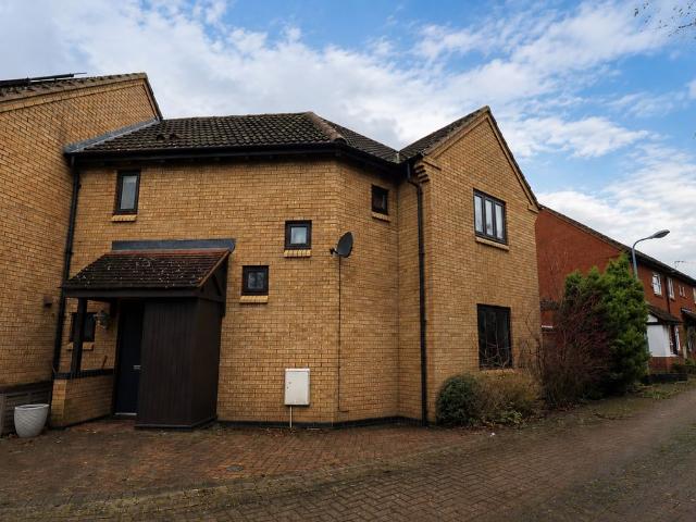 Eskdale Way, Broughton MK10, 3 bed semi detached house to rent, £1,650 pcm | PrimeLocation