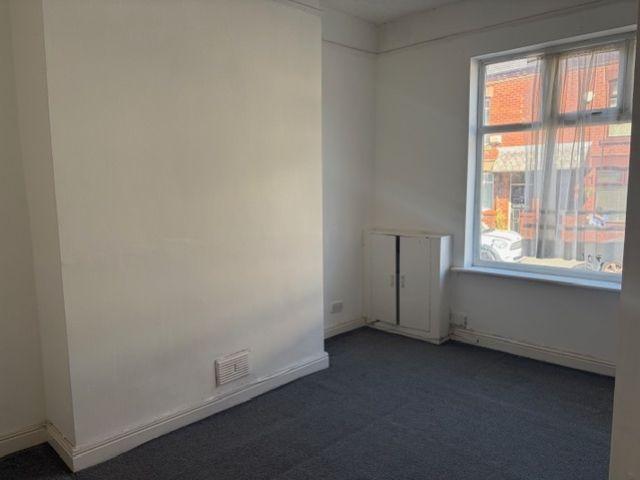Eskrick Street, Bolton, Lancashire BL1, 3 bed terraced house to rent, £1,000 pcm | PrimeLocation