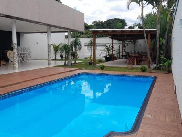 Espaço de festas com 319m² á venda no bairro Goiá Goiânia/ GO