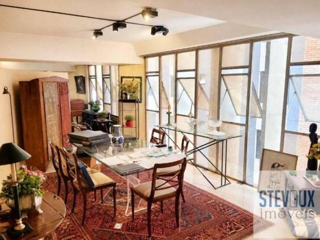 Espaço e locallização definem esse apartamento em Moema Pássaros Venda