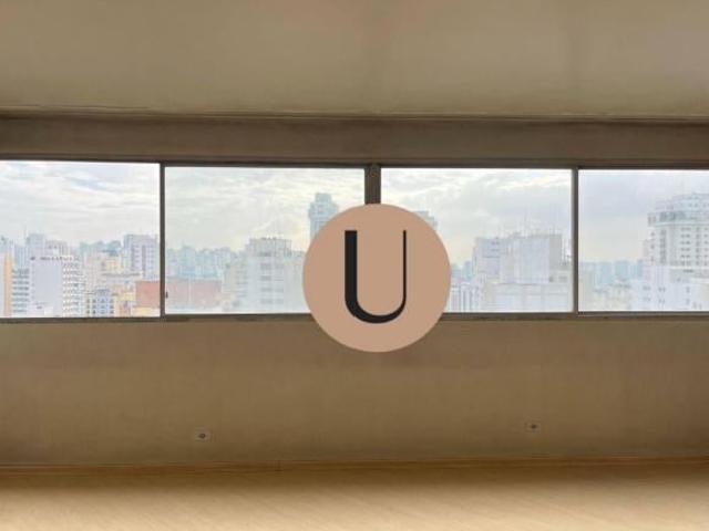 Espaço iluminado nas alturas