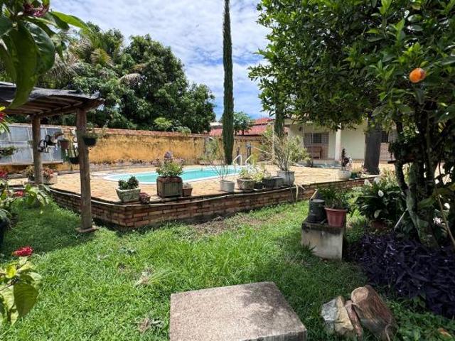 Espaço, Natureza e Conforto! Casa Ampla com 100+ pés de café no Park Way