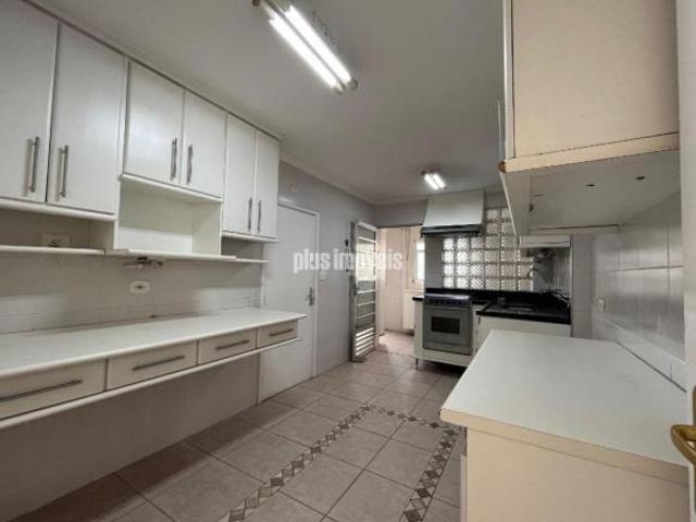 Espaço, Sol e Conforto Único na Vila Mariana | 126m² com Gerador para o apartamento e o condomínio