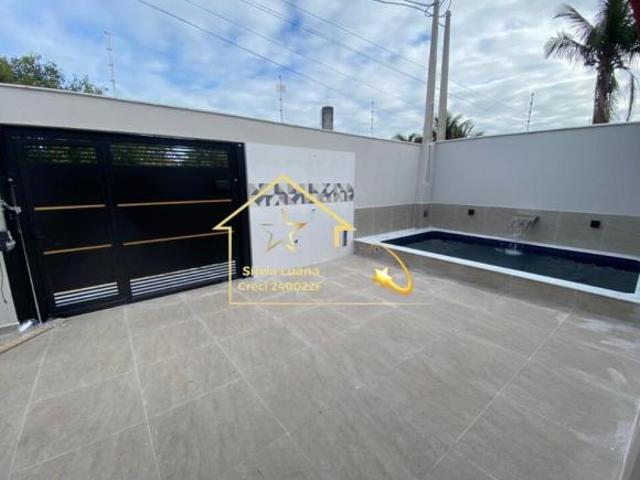 Espaçosa Casa à Venda em Plataforma Mongaguá 2 Quartos e Piscina