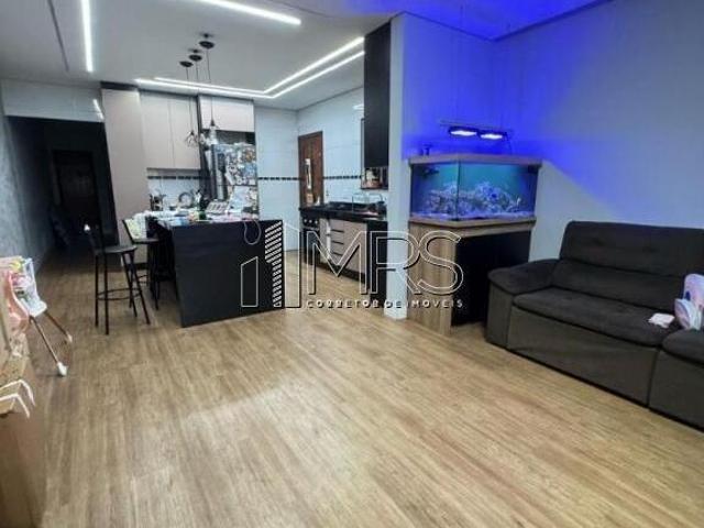 Espaçosa Casa à Venda no Boqueirão 3 Quartos e Piscina