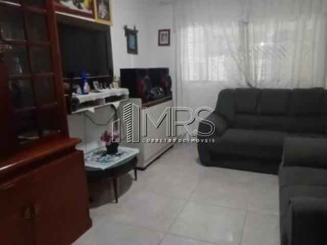 Espaçosa Casa Geminada 2 Quartos e edícula suíte no Caiçara, Praia Grande R$375 mil