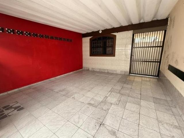 Espaçosa Casa Geminada 2 Quartos no Ocian, Praia Grande