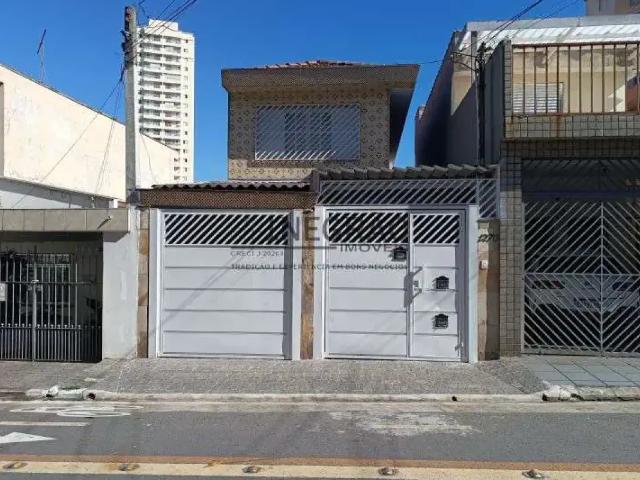 Espaçosa casa para locação na Saúde, São Paulo SP: 3 quartos, 2 salas, 3 banheiros, 2 vagas, 165m²!