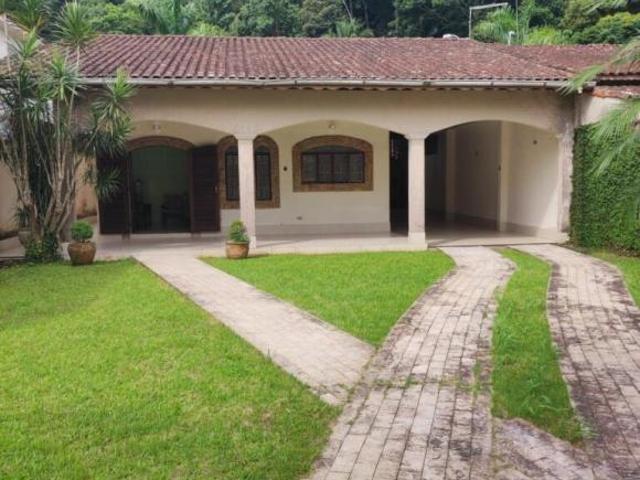 Espaçosa Casa Térrea 2 Quartos no Canto do Forte, Praia Grande